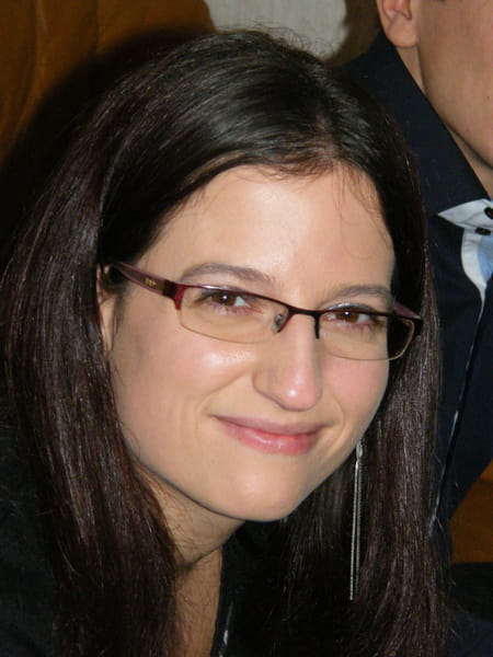 Aurélie GUGLIELMI, 40 ans (VILLEFONTAINE, LYON) - Copains d'avant Aurélie GUGLIELMI, 40 ans (VILLEFONTAINE, LYON) - Copains d'avant